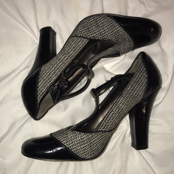 Tahari Woman | Shoes | Tahari Black Patent Leather Tweed Tstrap Heels ...